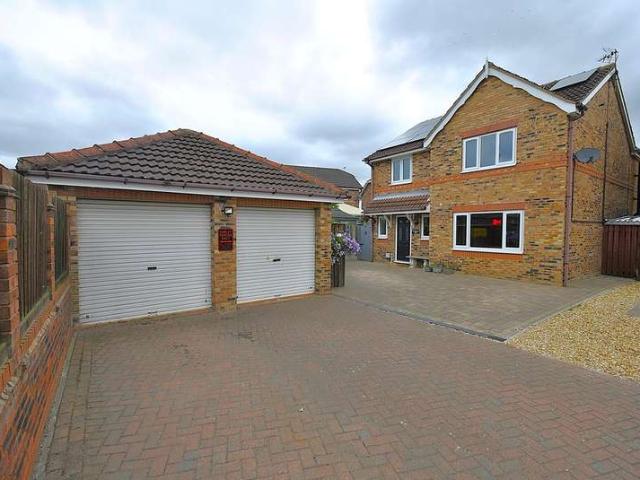 4 Bedroom Detached House
