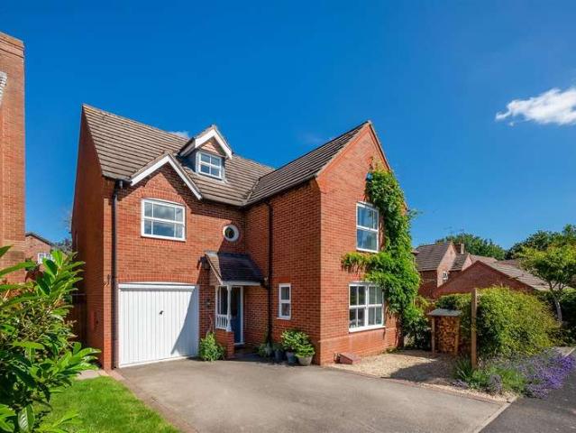 4 Bedroom Detached House
