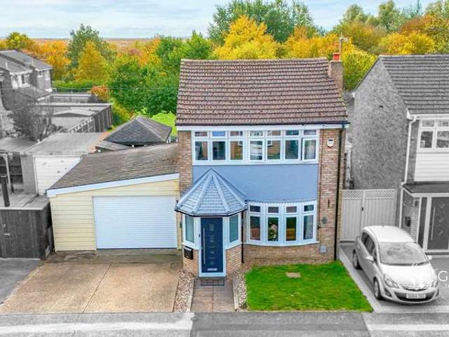 4 Bedroom Detached House