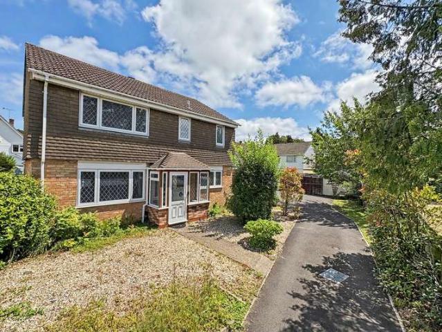 4 Bedroom Detached House
