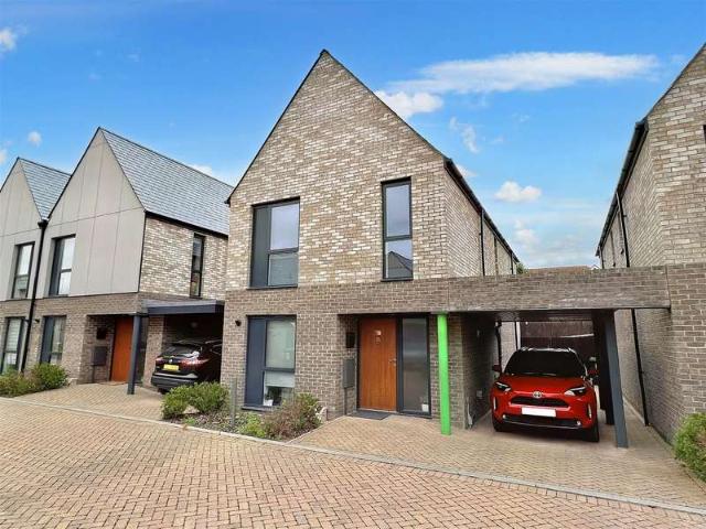 4 Bedroom Detached House