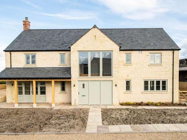 4 Bedroom Detached House