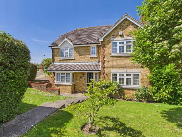 4 Bedroom Detached House
