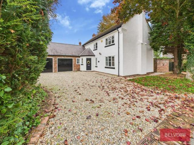 4 Bedroom Detached House
