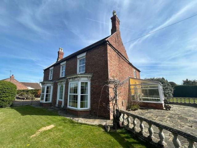 4 Bedroom Detached House