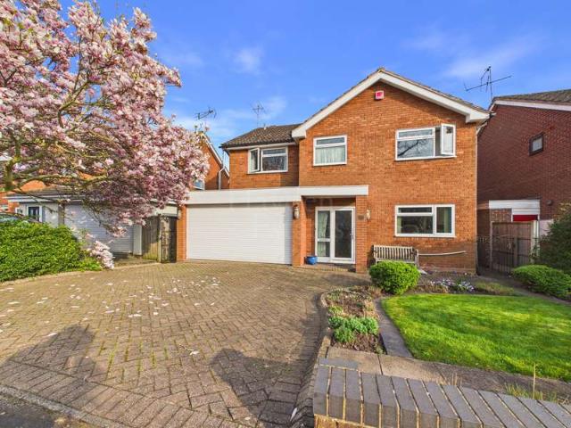 4 Bedroom Detached House