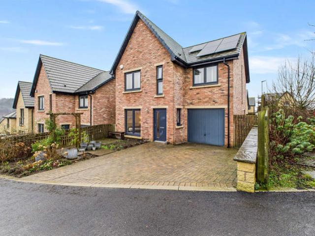 4 Bedroom Detached House