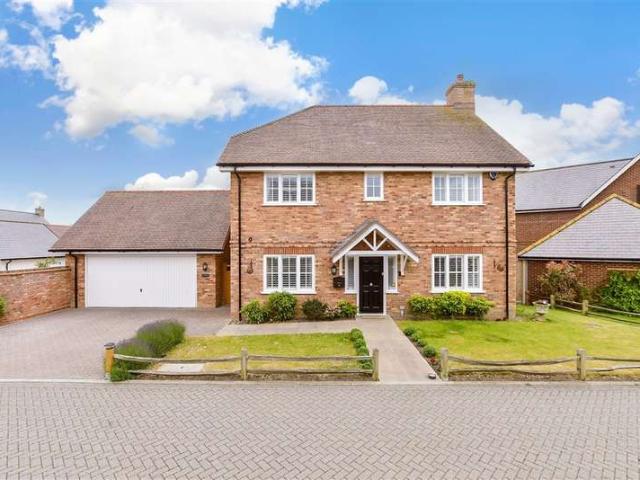 4 Bedroom Detached House