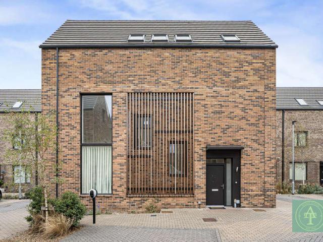 4 Bedroom Detached House