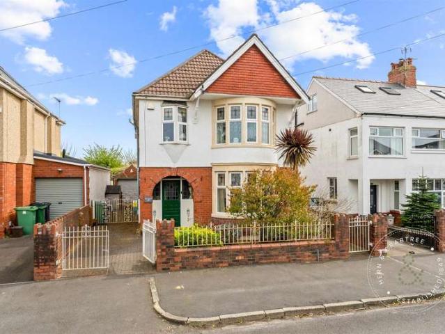 4 Bedroom Detached House