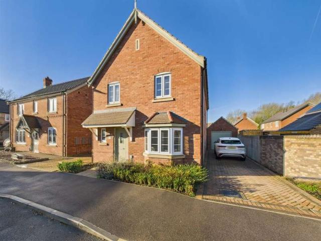 4 Bedroom Detached House
