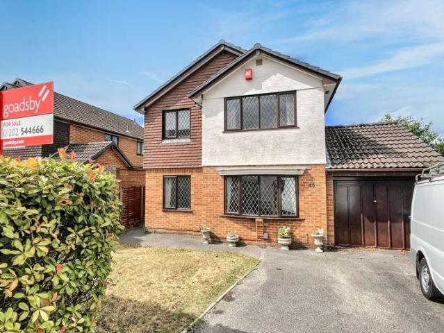 4 Bedroom Detached House