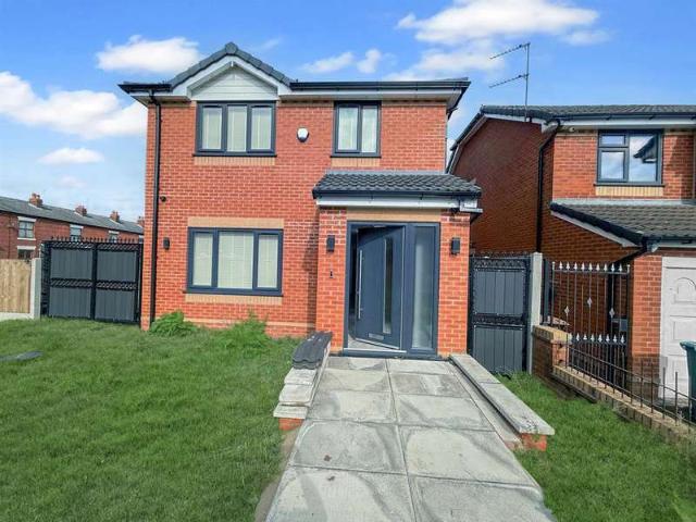 4 Bedroom Detached House
