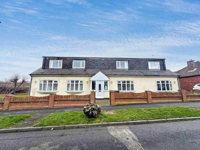 4 Bedroom Detached House
