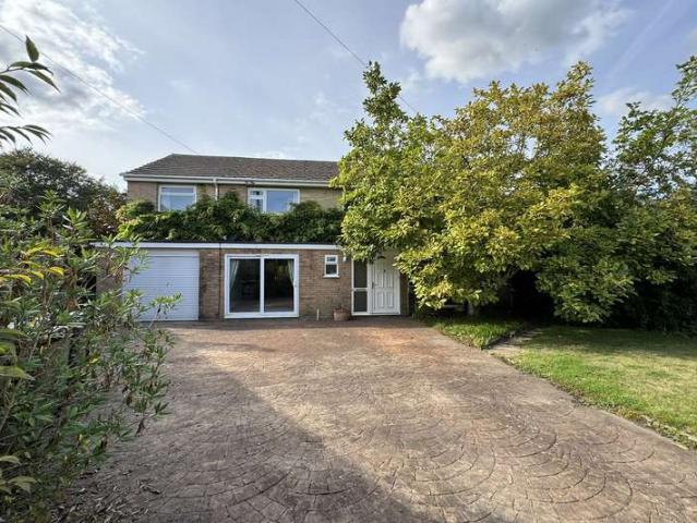 5 Bedroom Detached House