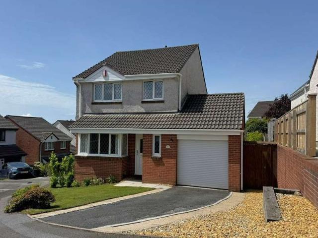 4 Bedroom Detached House