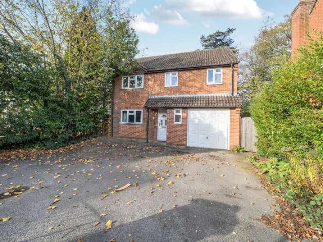 4 Bedroom Detached House