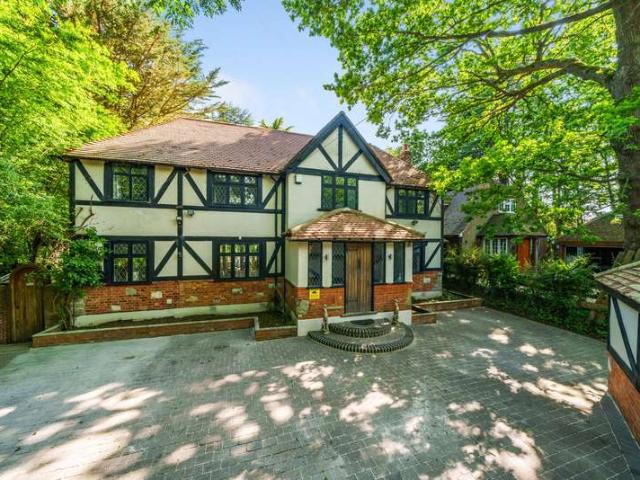4 Bedroom Detached House