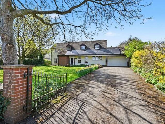 4 Bedroom Detached House
