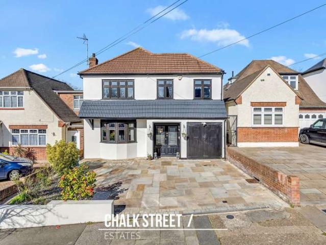 4 Bedroom Detached House