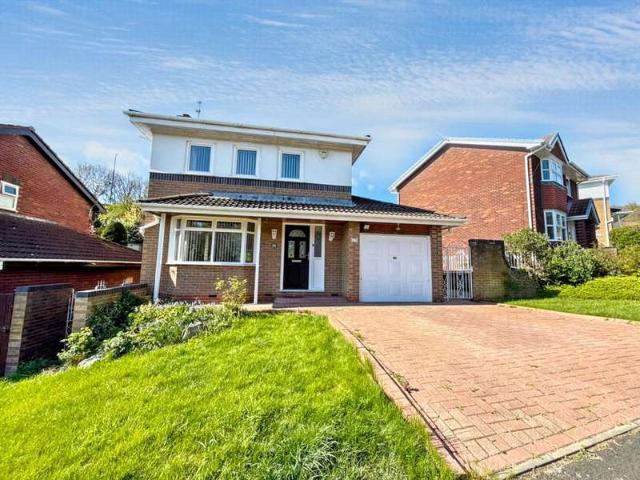 4 Bedroom Detached House
