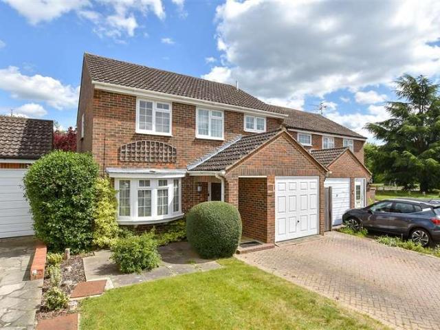 4 Bedroom Detached House