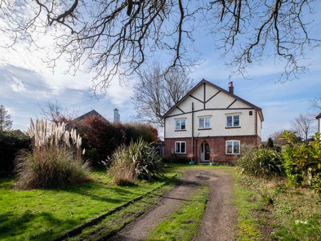 4 Bedroom Detached House