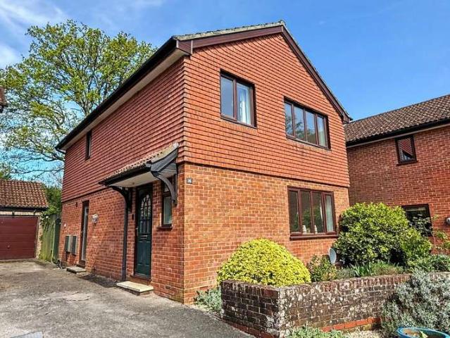 4 Bedroom Detached House