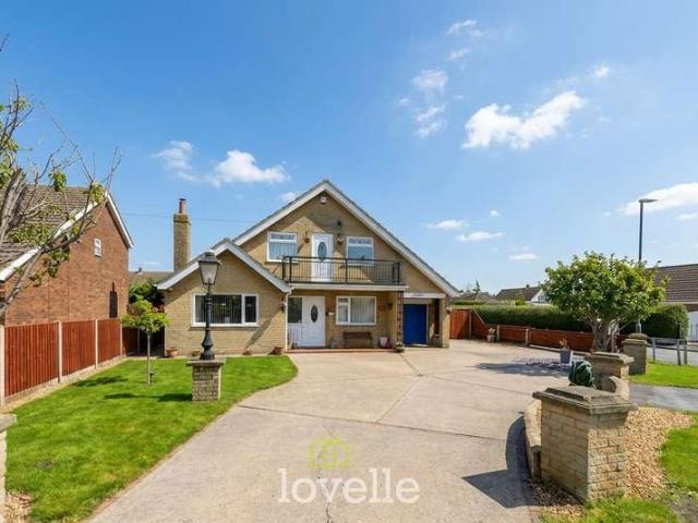 4 Bedroom Detached House