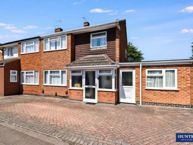 4 Bedroom Detached House