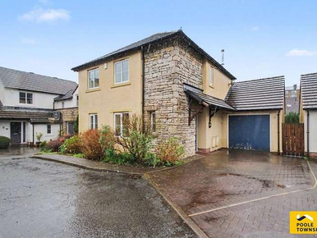 4 Bedroom Detached House