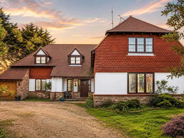 4 Bedroom Detached House
