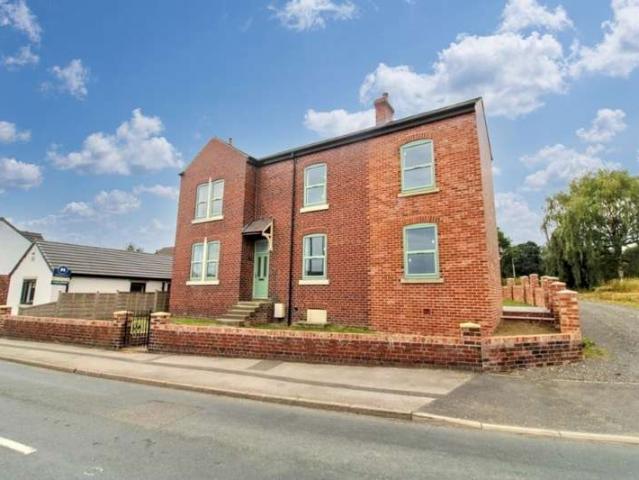 4 Bedroom Detached House