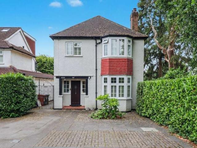 4 Bedroom Detached House