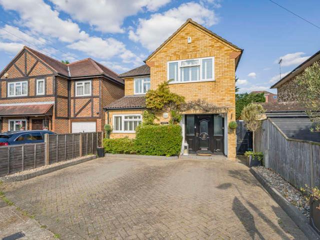 4 Bedroom Detached House