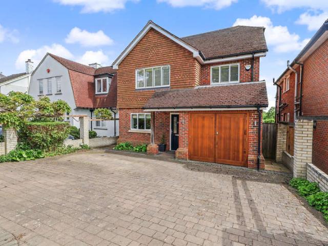 4 Bedroom Detached House
