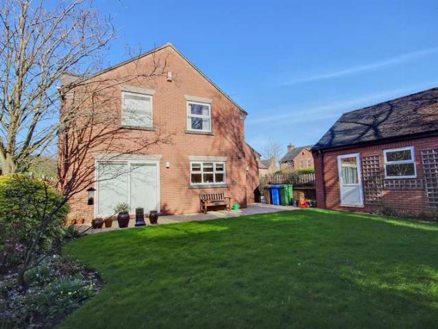 4 Bedroom Detached House