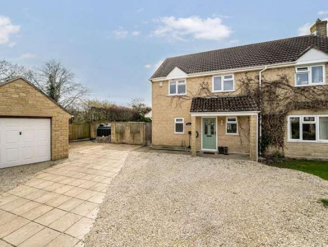 4 Bedroom Detached House