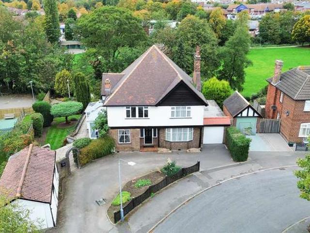 4 Bedroom Detached House
