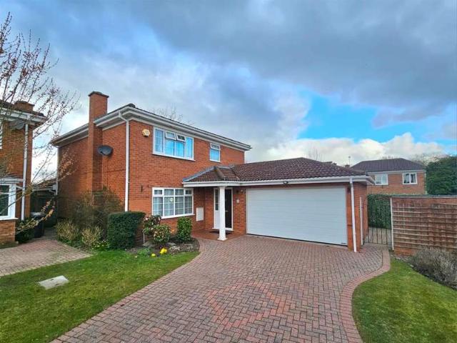 4 Bedroom Detached House