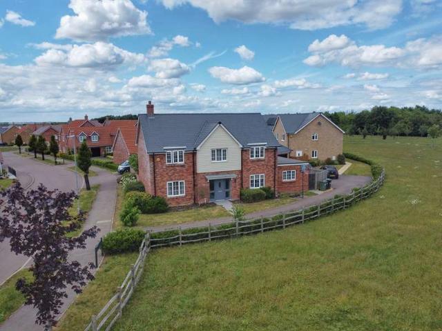 4 Bedroom Detached House