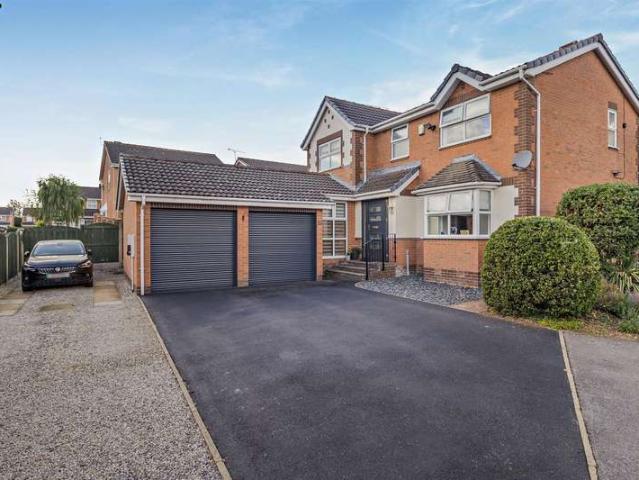 4 Bedroom Detached House