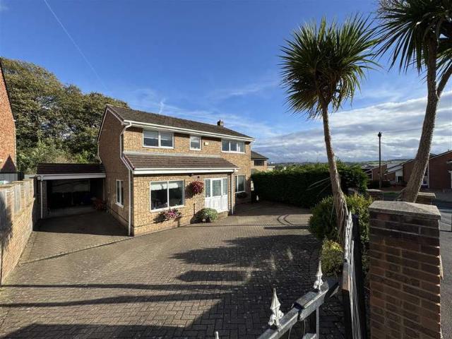 4 Bedroom Detached House