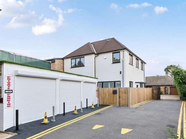 4 Bedroom Detached House
