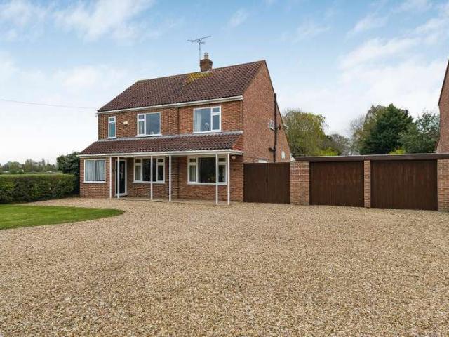 4 Bedroom Detached House