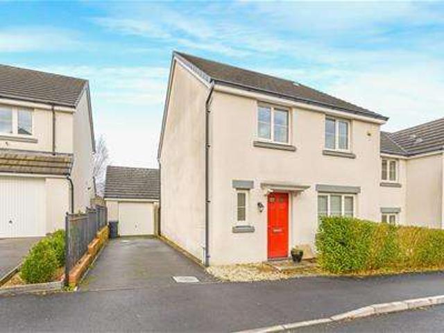 4 Bedroom Detached House