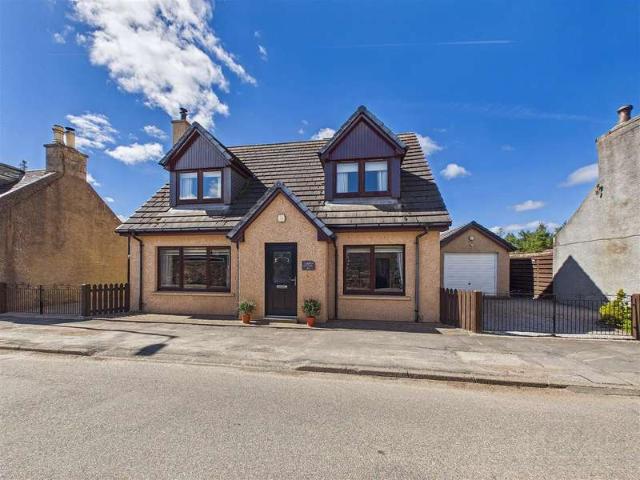 4 Bedroom Detached House