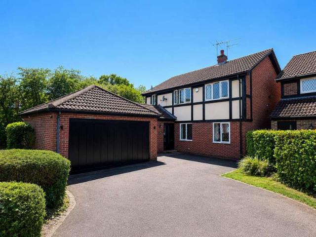 4 Bedroom Detached House