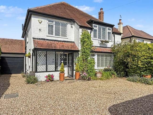 4 Bedroom Detached House