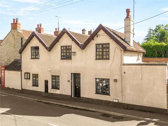 4 Bedroom Detached House